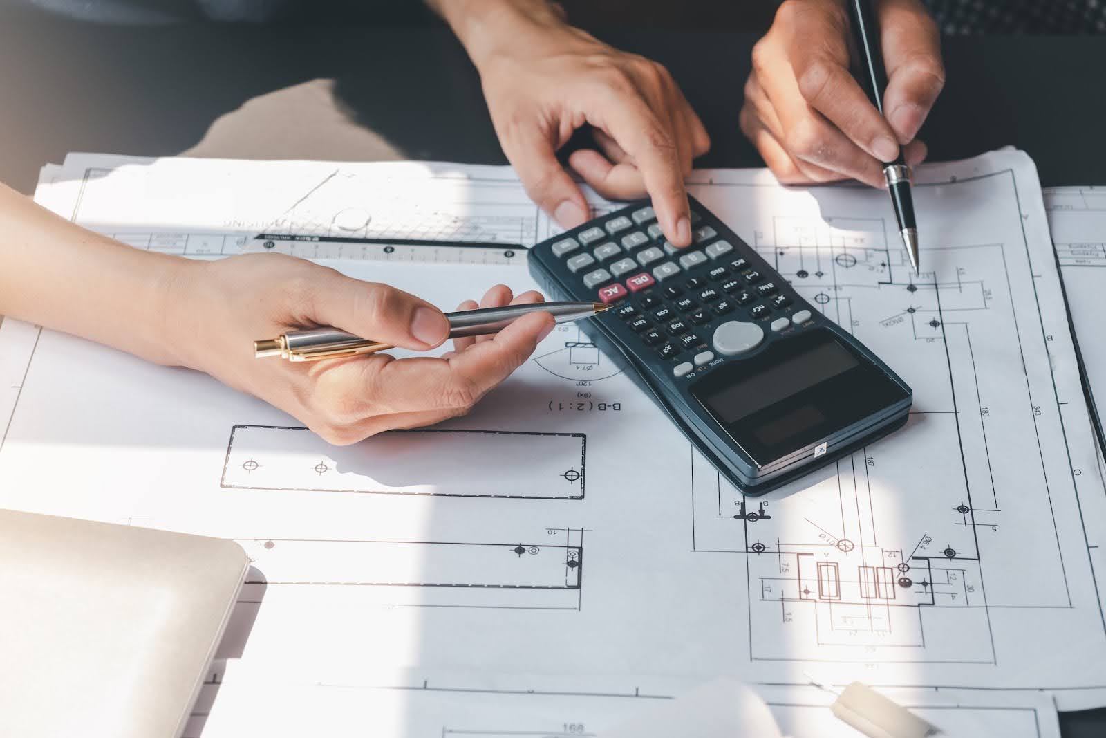 AEC Cost Reporting: 10-Part Checklist + Avoid Common Fails